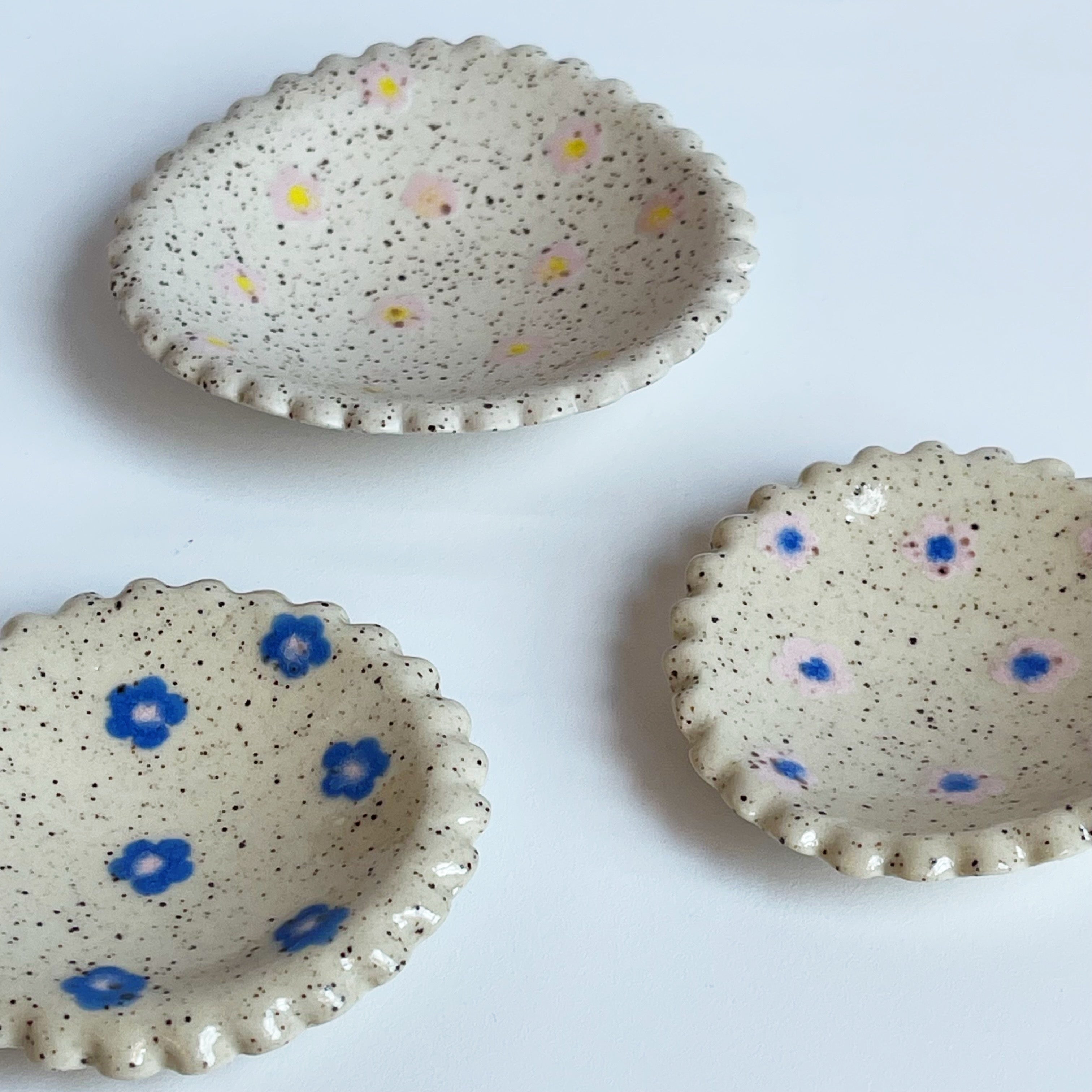Floral Speckled Dish | Madeleine Schmidt – Ruby Clay Company